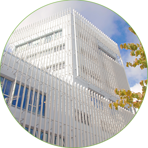 Comment choisir brise-soleil selon la façade et l’orientation du bâtiment